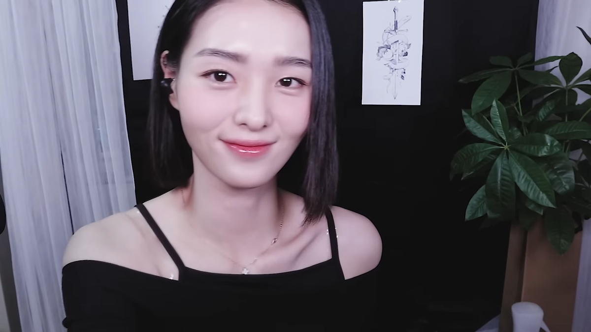 Latte's ASMRtist Collection - Asmr Pobee - pobee | Stable Diffusion LoRA | Civitai